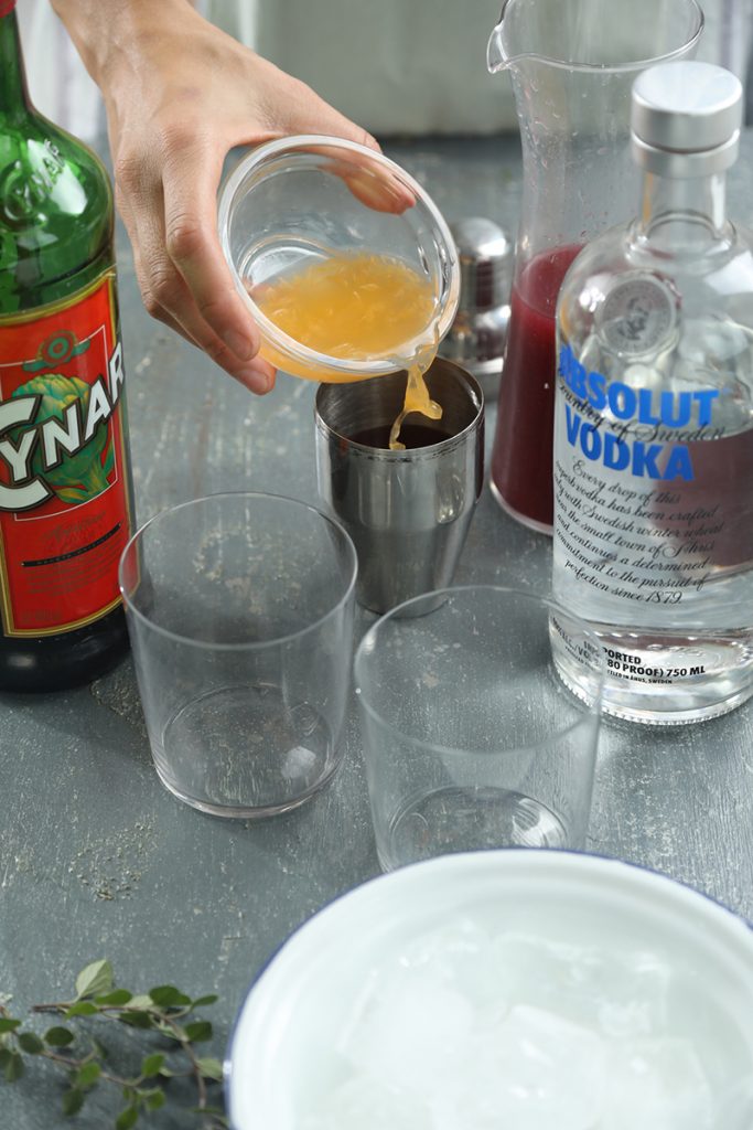 Trago con Cynar a lo ruso | Jumbo A la Carta